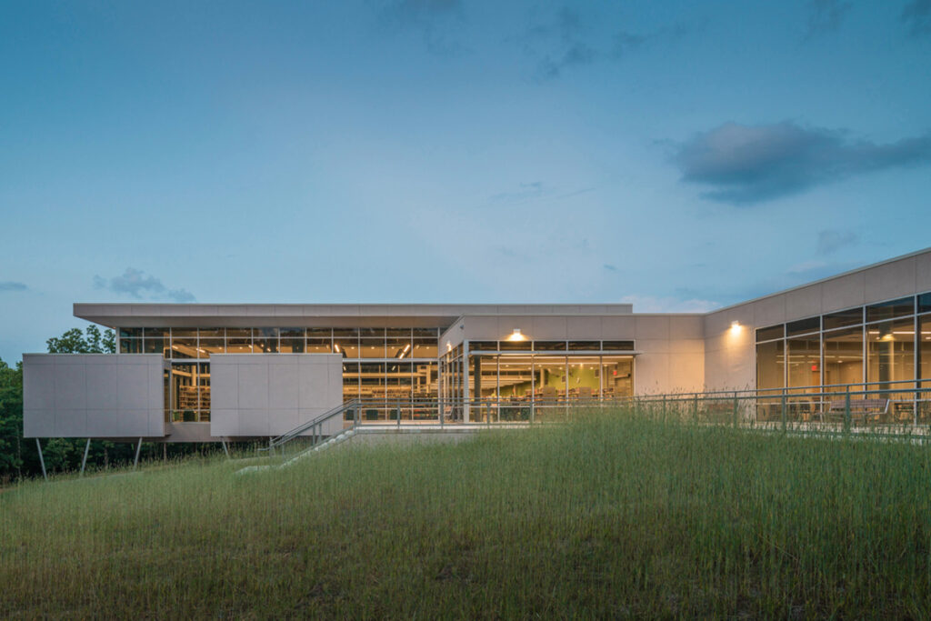 AIA Merit Award 2018: Amy Sanders Library by Taggart Architects