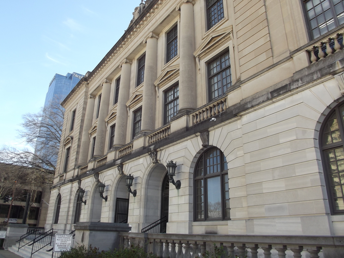 Judicial Dispute Escalates as Attorney Luther Sutter Sues Pulaski ...