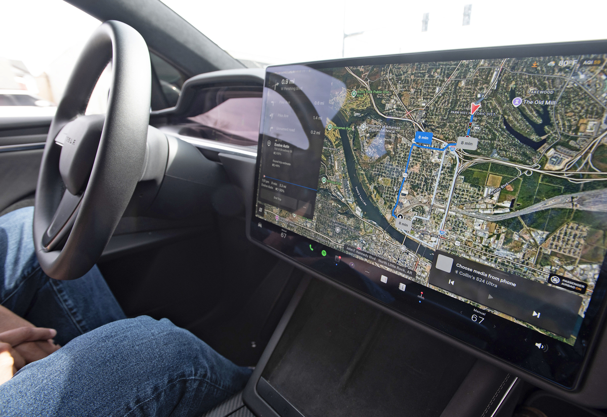 Self-Driving Teslas Are Helping Arkansas Seniors Stay on the Road